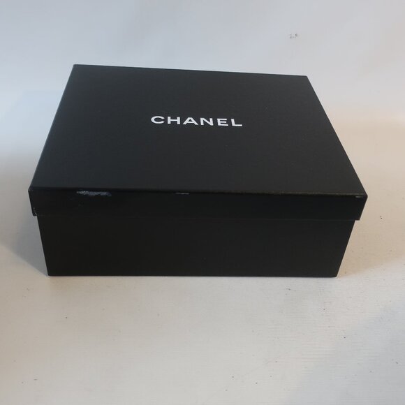 CHANEL | Storage & Organization | Womens Chanel Black White Storage ...